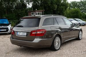 Brūns Mercedes-Benz e-200 2011 Liepāja, ar dzinēja tilpumu 2.20 L un nobraukumu 258 tūkst. km par 7700 €, foto 6 vietnē AUTOMOTO.COM.LV