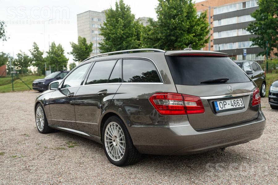 Brūns Mercedes-Benz e-200 2011 Liepāja, ar dzinēja tilpumu 2.20 L un nobraukumu 258 tūkst. km par 7700 €, foto 8 vietnē AUTOMOTO.COM.LV