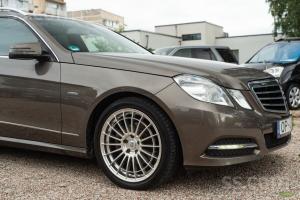 Brūns Mercedes-Benz e-200 2011 Liepāja, ar dzinēja tilpumu 2.20 L un nobraukumu 258 tūkst. km par 7700 €, foto 10 vietnē AUTOMOTO.COM.LV