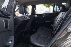 Brūns Mercedes-Benz e-200 2011 Liepāja, ar dzinēja tilpumu 2.20 L un nobraukumu 258 tūkst. km par 7700 €, foto 18 vietnē AUTOMOTO.COM.LV
