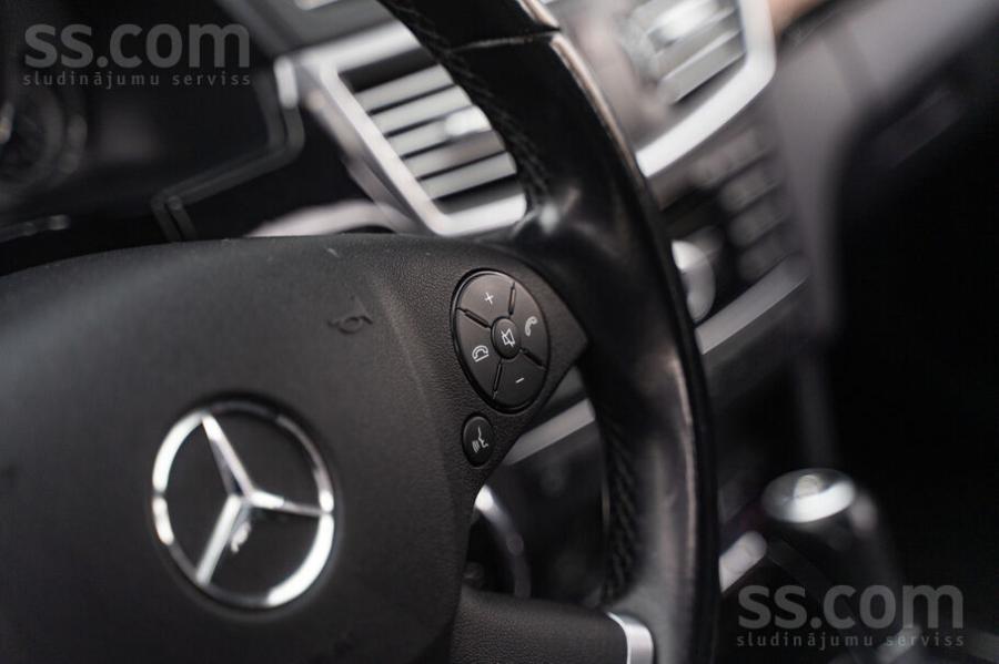 Brūns Mercedes-Benz e-200 2011 Liepāja, ar dzinēja tilpumu 2.20 L un nobraukumu 258 tūkst. km par 7700 €, foto 26 vietnē AUTOMOTO.COM.LV