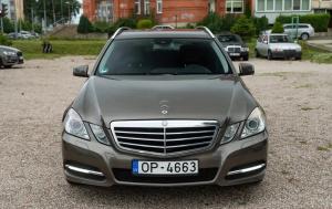 Коричневый Мерседес E 200 2011 в Лиепая, объемом двигателя 2.20 л и пробегом 258 тыс. км за 7700 €, фото 3 на AUTOMOTO.COM.LV