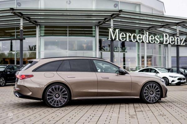 Brūns Mercedes-Benz e-200 2024 Viļņa, ar dzinēja tilpumu 2.00 L un nobraukumu 44 tūkst. km par 54900 €, foto 4 vietnē AUTOMOTO.COM.LV