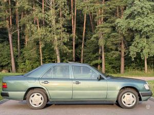 Зеленый Мерседес E 200 1991 в Вильнюс, объемом двигателя 2.00 л и пробегом 195 тыс. км за 7350 €, фото 5 на AUTOMOTO.COM.LV