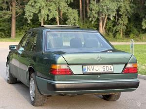Зеленый Мерседес E 200 1991 в Вильнюс, объемом двигателя 2.00 л и пробегом 195 тыс. км за 7350 €, фото 8 на AUTOMOTO.COM.LV