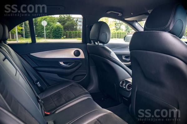 Zaļš Mercedes-Benz e-200 2017 Rīga, ar dzinēja tilpumu 2.00 L un nobraukumu 197 tūkst. km par 20990 €, foto 9 vietnē AUTOMOTO.COM.LV