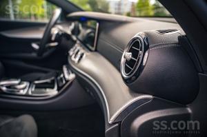 Zaļš Mercedes-Benz e-200 2017 Rīga, ar dzinēja tilpumu 2.00 L un nobraukumu 197 tūkst. km par 20990 €, foto 17 vietnē AUTOMOTO.COM.LV