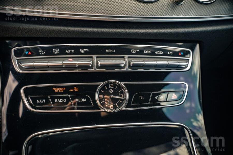 Zaļš Mercedes-Benz e-200 2017 Rīga, ar dzinēja tilpumu 2.00 L un nobraukumu 197 tūkst. km par 20990 €, foto 25 vietnē AUTOMOTO.COM.LV