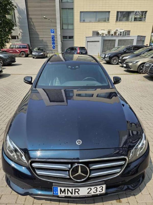 Zaļš Mercedes-Benz e-200 2017 Viļņa, ar dzinēja tilpumu 1.95 L un nobraukumu 220 tūkst. km par 18000 €, foto 5 vietnē AUTOMOTO.COM.LV