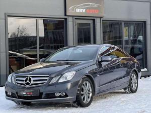 Pelēks Mercedes-Benz e-200 2010 Kėdainiai, ar dzinēja tilpumu 1.80 L un nobraukumu 245 tūkst. km par 8350 €, foto  vietnē AUTOMOTO.COM.LV