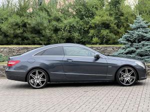 Grey Mercedes-Benz e-200 2010 in Kedainiai, with an engine capacity of 1.80 L and mileage of 246 thousand km for 7950 €, photo 7 on AUTOMOTO.COM.LV