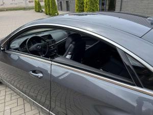Grey Mercedes-Benz e-200 2010 in Kedainiai, with an engine capacity of 1.80 L and mileage of 246 thousand km for 7950 €, photo 14 on AUTOMOTO.COM.LV