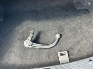 Grey Mercedes-Benz e-200 2010 in Kedainiai, with an engine capacity of 1.80 L and mileage of 246 thousand km for 7950 €, photo 17 on AUTOMOTO.COM.LV