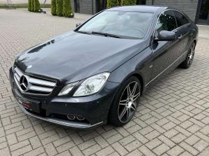 Grey Mercedes-Benz e-200 2010 in Kedainiai, with an engine capacity of 1.80 L and mileage of 246 thousand km for 7950 €, photo 19 on AUTOMOTO.COM.LV