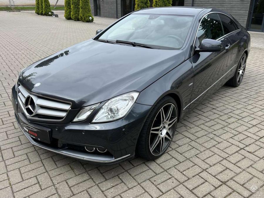 Grey Mercedes-Benz e-200 2010 in Kedainiai, with an engine capacity of 1.80 L and mileage of 246 thousand km for 7950 €, photo 19 on AUTOMOTO.COM.LV