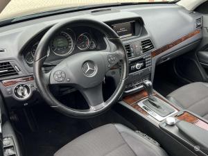 Grey Mercedes-Benz e-200 2010 in Kedainiai, with an engine capacity of 1.80 L and mileage of 246 thousand km for 7950 €, photo 23 on AUTOMOTO.COM.LV