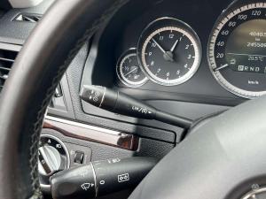 Grey Mercedes-Benz e-200 2010 in Kedainiai, with an engine capacity of 1.80 L and mileage of 246 thousand km for 7950 €, photo 34 on AUTOMOTO.COM.LV
