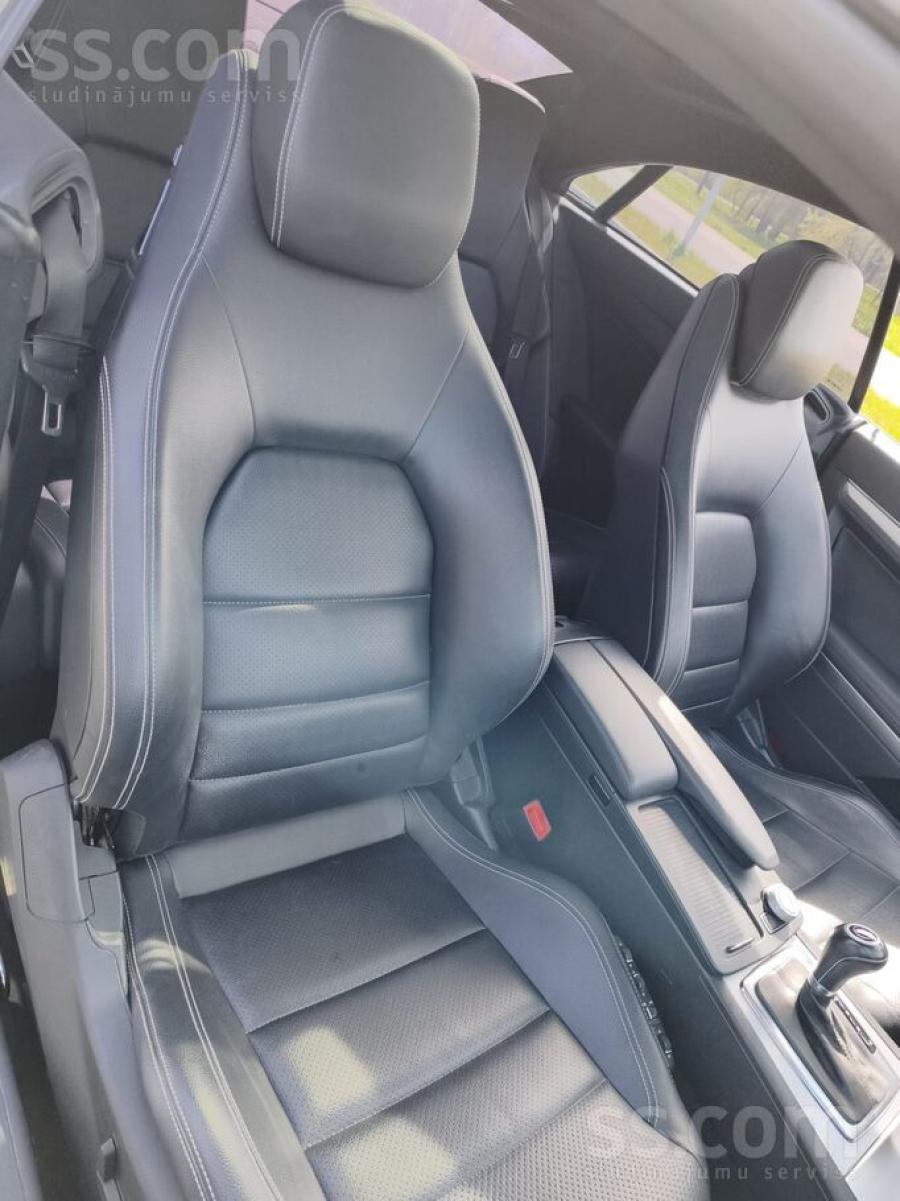 Pelēks Mercedes-Benz e-200 2011 Rīga, ar dzinēja tilpumu 1.80 L un nobraukumu 130 tūkst. km par 8880 €, foto 6 vietnē AUTOMOTO.COM.LV
