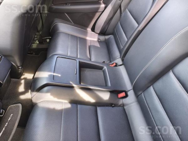 Pelēks Mercedes-Benz e-200 2011 Rīga, ar dzinēja tilpumu 1.80 L un nobraukumu 130 tūkst. km par 8880 €, foto 8 vietnē AUTOMOTO.COM.LV