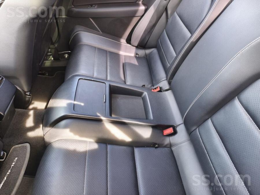 Pelēks Mercedes-Benz e-200 2011 Rīga, ar dzinēja tilpumu 1.80 L un nobraukumu 130 tūkst. km par 8880 €, foto 9 vietnē AUTOMOTO.COM.LV