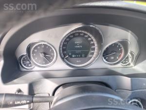 Pelēks Mercedes-Benz e-200 2011 Rīga, ar dzinēja tilpumu 1.80 L un nobraukumu 130 tūkst. km par 8880 €, foto 14 vietnē AUTOMOTO.COM.LV