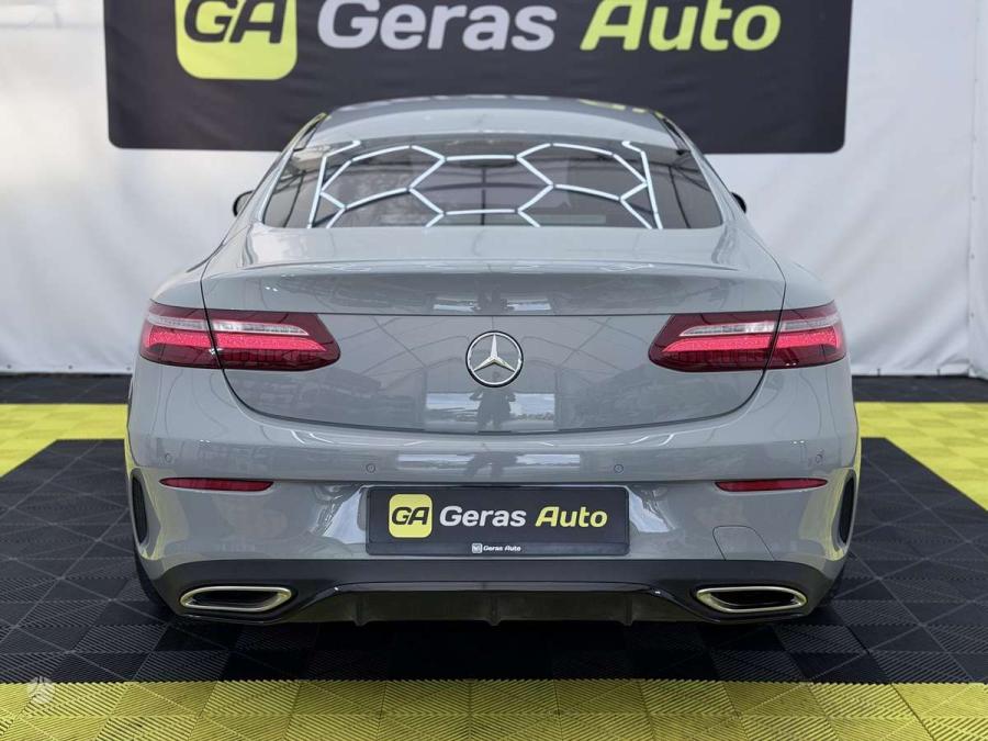Pelēks Mercedes-Benz e-200 2017 Viļņa, ar dzinēja tilpumu 1.99 L un nobraukumu 102 tūkst. km par 26950 €, foto 6 vietnē AUTOMOTO.COM.LV