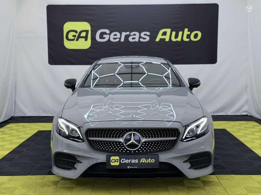 Pelēks Mercedes-Benz e-200 2017 Viļņa, ar dzinēja tilpumu 1.99 L un nobraukumu 102 tūkst. km par 26950 €, foto 8 vietnē AUTOMOTO.COM.LV