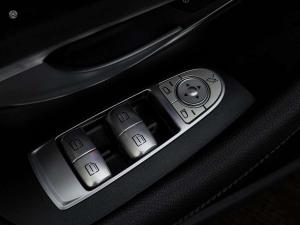 Pelēks Mercedes-Benz e-200 2017 Viļņa, ar dzinēja tilpumu 1.99 L un nobraukumu 102 tūkst. km par 26950 €, foto 20 vietnē AUTOMOTO.COM.LV