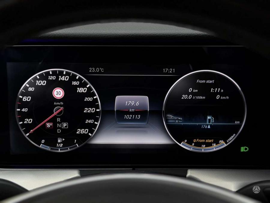 Pelēks Mercedes-Benz e-200 2017 Viļņa, ar dzinēja tilpumu 1.99 L un nobraukumu 102 tūkst. km par 26950 €, foto 30 vietnē AUTOMOTO.COM.LV