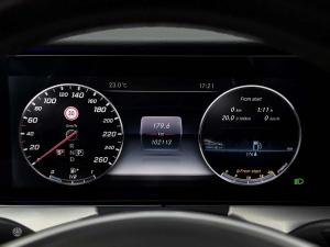 Grey Mercedes-Benz e-200 2017 in Vilnius, with an engine capacity of 1.99 L and mileage of 102 thousand km for 26950 €, photo 30 on AUTOMOTO.COM.LV