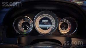 Pelēks Mercedes-Benz e-200 2017 Rīga, ar dzinēja tilpumu 2.00 L un nobraukumu 60 tūkst. km par 26000 €, foto 3 vietnē AUTOMOTO.COM.LV