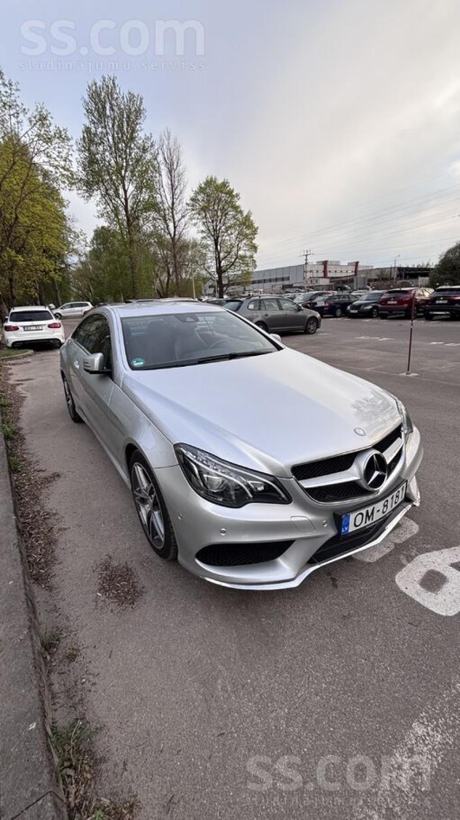 Pelēks Mercedes-Benz e-200 2017 Rīga, ar dzinēja tilpumu 2.00 L un nobraukumu 60 tūkst. km par 26000 €, foto 5 vietnē AUTOMOTO.COM.LV