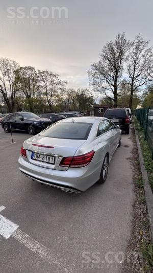 Pelēks Mercedes-Benz e-200 2017 Rīga, ar dzinēja tilpumu 2.00 L un nobraukumu 60 tūkst. km par 26000 €, foto 6 vietnē AUTOMOTO.COM.LV
