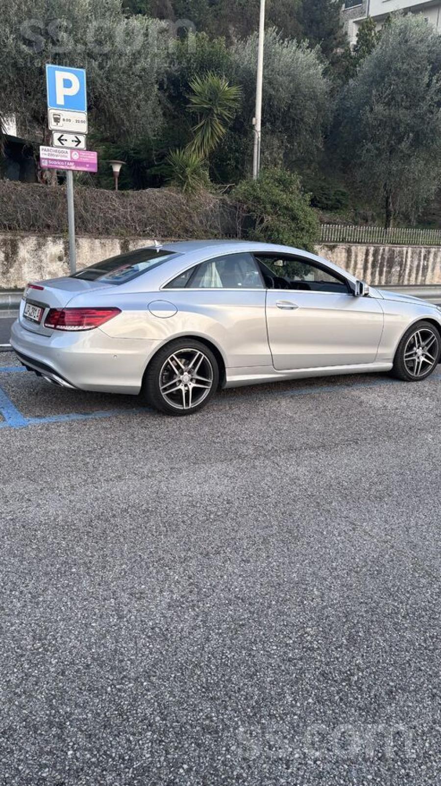 Pelēks Mercedes-Benz e-200 2017 Rīga, ar dzinēja tilpumu 2.00 L un nobraukumu 60 tūkst. km par 26000 €, foto 9 vietnē AUTOMOTO.COM.LV