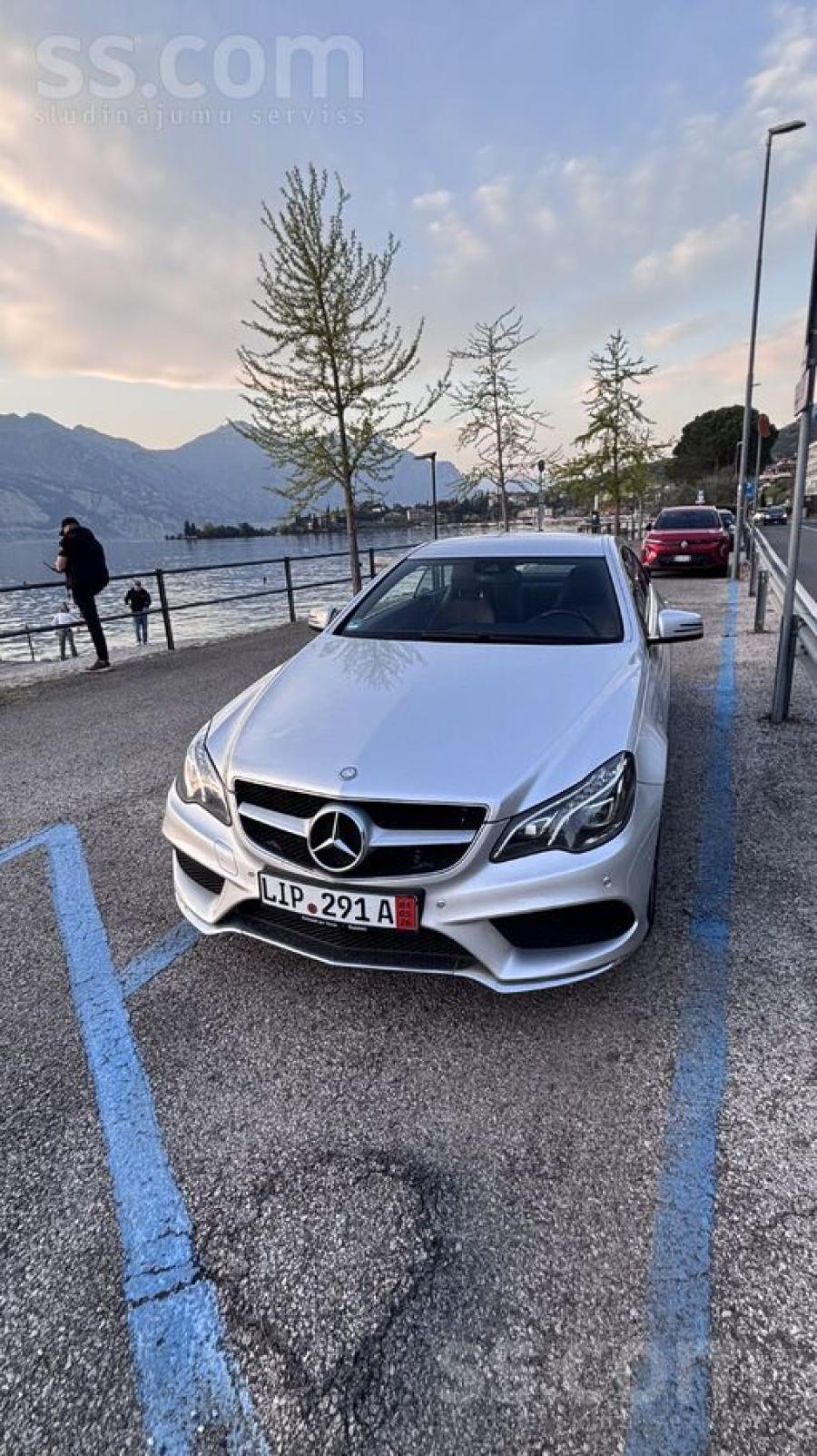 Grey Mercedes-Benz e-200 2017 in Riga, with an engine capacity of 2.00 L and mileage of 60 thousand km for 26000 €, photo 1 on AUTOMOTO.COM.LV