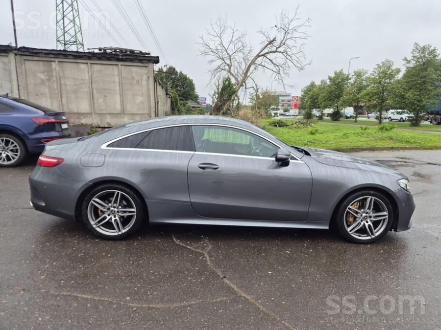 Pelēks Mercedes-Benz e-200 2019 Rīga, ar dzinēja tilpumu 2.00 L un nobraukumu 136 tūkst. km par 32990 €, foto 6 vietnē AUTOMOTO.COM.LV