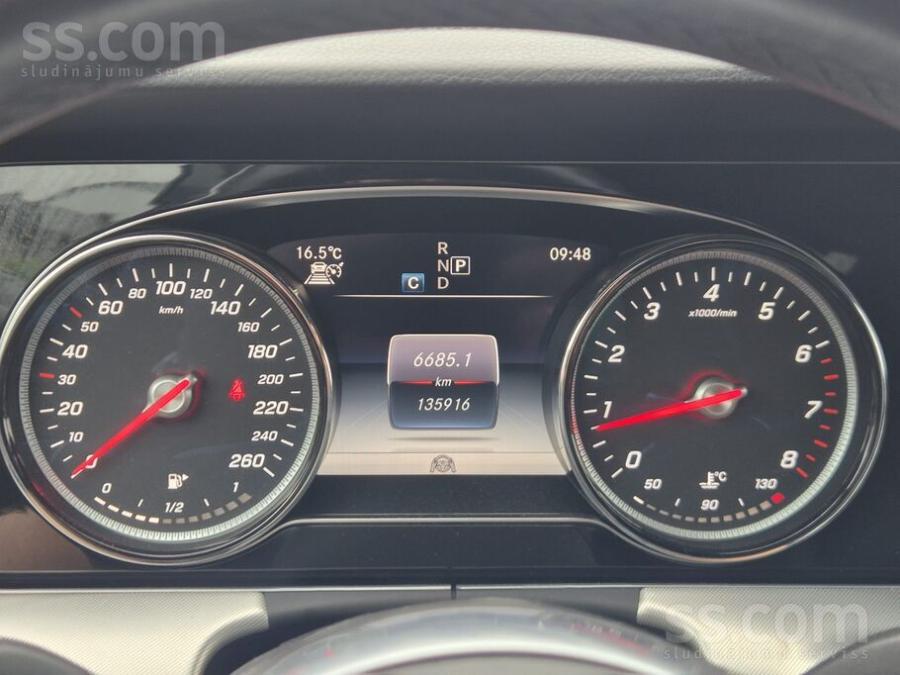 Pelēks Mercedes-Benz e-200 2019 Rīga, ar dzinēja tilpumu 2.00 L un nobraukumu 136 tūkst. km par 32990 €, foto 17 vietnē AUTOMOTO.COM.LV