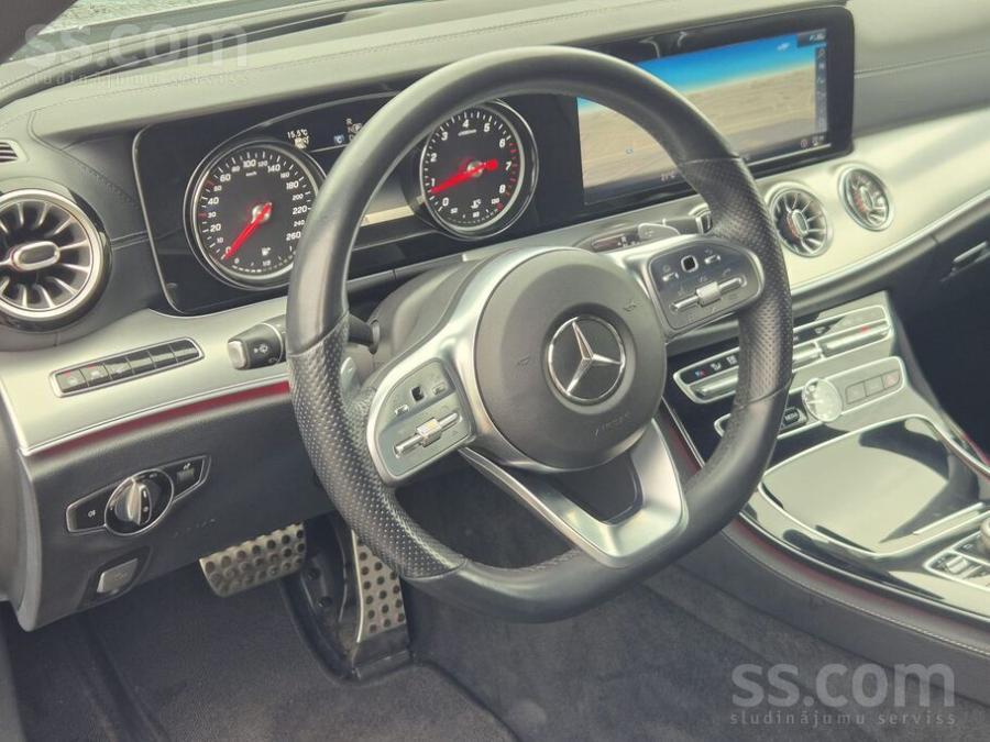 Pelēks Mercedes-Benz e-200 2019 Rīga, ar dzinēja tilpumu 2.00 L un nobraukumu 136 tūkst. km par 32990 €, foto 20 vietnē AUTOMOTO.COM.LV
