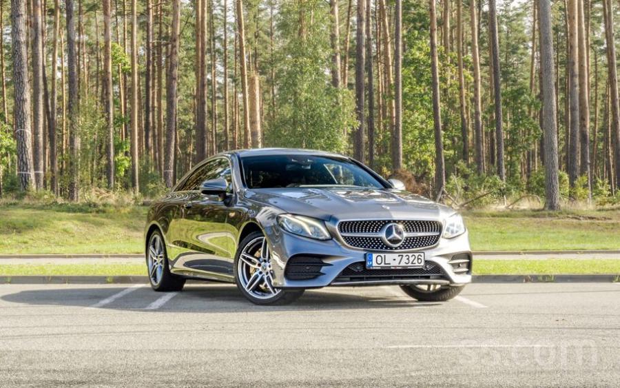 Серый Мерседес E 200 2019 в Рига, объемом двигателя 2.00 л и пробегом 136 тыс. км за 32990 €, фото 3 на AUTOMOTO.COM.LV