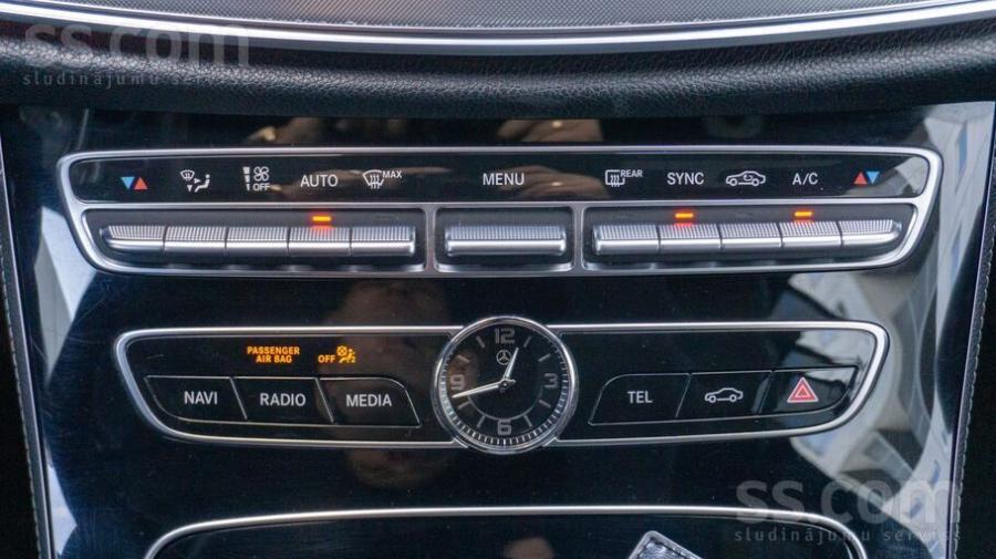 Серый Мерседес E 200 2019 в Рига, объемом двигателя 2.00 л и пробегом 136 тыс. км за 32990 €, фото 15 на AUTOMOTO.COM.LV