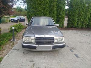 Pelēks Mercedes-Benz e-200 1992 Viļņa, ar dzinēja tilpumu 2.00 L un nobraukumu 400 tūkst. km par 5200 €, foto  vietnē AUTOMOTO.COM.LV