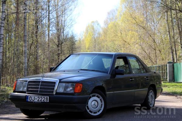 Pelēks Mercedes-Benz e-200 1993 Rīga, ar dzinēja tilpumu 2.00 L un nobraukumu 470 tūkst. km par 2999 €, foto 3 vietnē AUTOMOTO.COM.LV