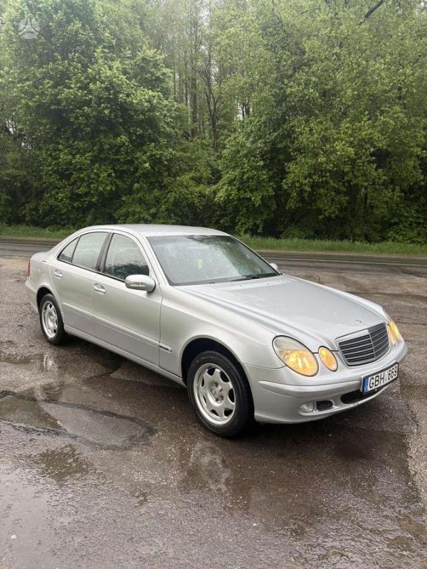 Mercedes-Benz e-200 2002 Prienai vietnē Pelēks Mercedes-Benz e-200 2002 Prienai, ar dzinēja tilpumu 2.15 L un nobraukumu 437 tūkst. km par 1700 €, foto 6 vietnē AUTOMOTO.COM.LV
