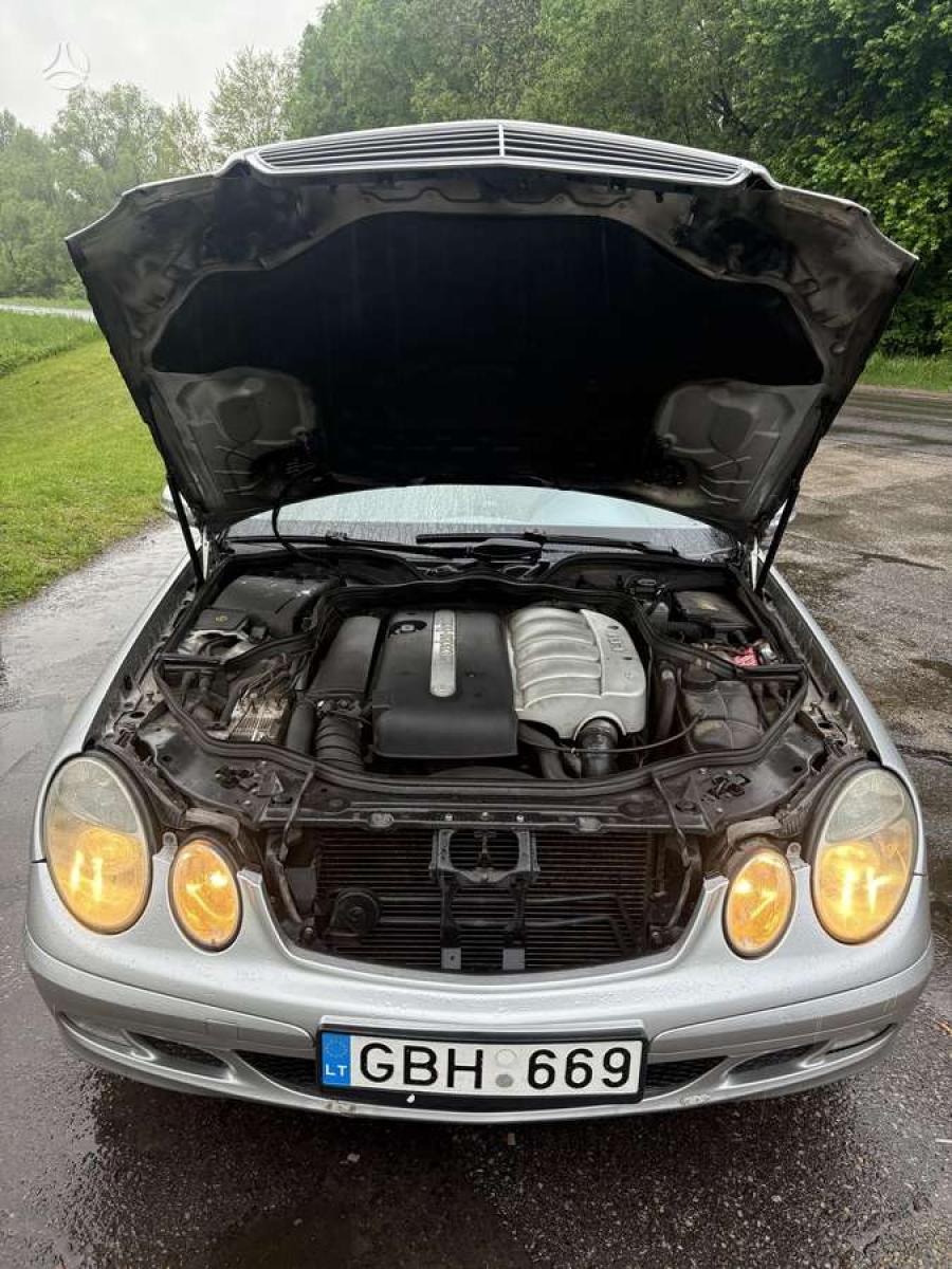 Pelēks Mercedes-Benz e-200 2002 Prienai, ar dzinēja tilpumu 2.15 L un nobraukumu 437 tūkst. km par 1700 €, foto 10 vietnē AUTOMOTO.COM.LV