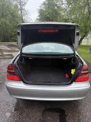 Pelēks Mercedes-Benz e-200 2002 Prienai, ar dzinēja tilpumu 2.15 L un nobraukumu 437 tūkst. km par 1700 €, foto 11 vietnē AUTOMOTO.COM.LV