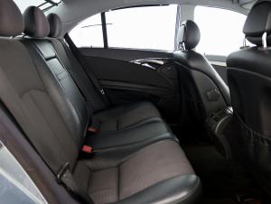 Серый Мерседес E 200 2003 в Таллин, объемом двигателя 1.80 л и пробегом 302 тыс. км за 1799 €, фото 8 на AUTOMOTO.COM.LV