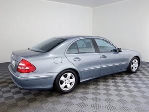 Серый Мерседес E 200 2003 в Таллин, объемом двигателя 1.80 л и пробегом 302 тыс. км за 1799 €, фото 11 на AUTOMOTO.COM.LV