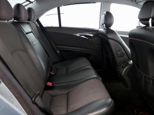 Серый Мерседес E 200 2003 в Таллин, объемом двигателя 1.80 л и пробегом 302 тыс. км за 1799 €, фото 15 на AUTOMOTO.COM.LV