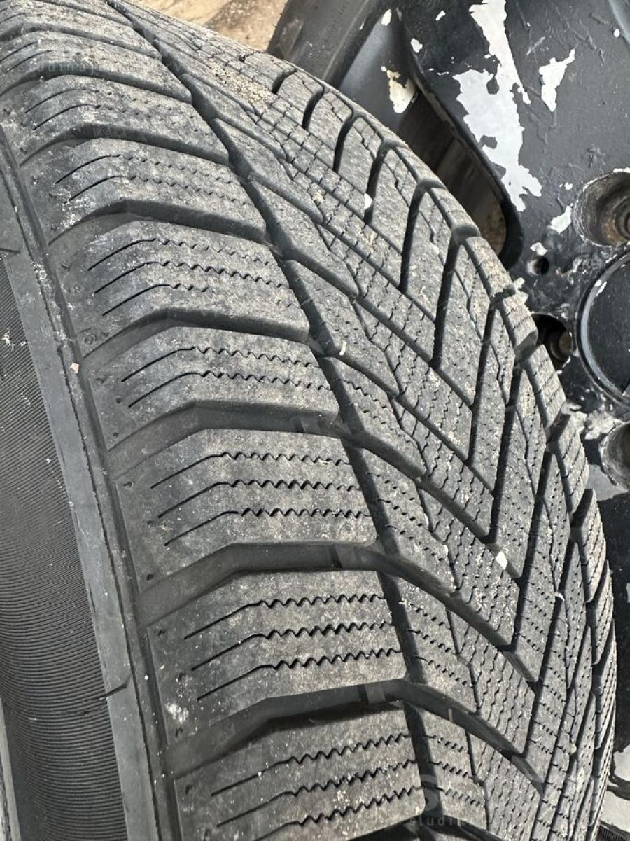 Pelēks Mercedes-Benz e-200 2003 Cēsis, ar dzinēja tilpumu 2.10 L un nobraukumu 360 tūkst. km par 1900 €, foto 10 vietnē AUTOMOTO.COM.LV