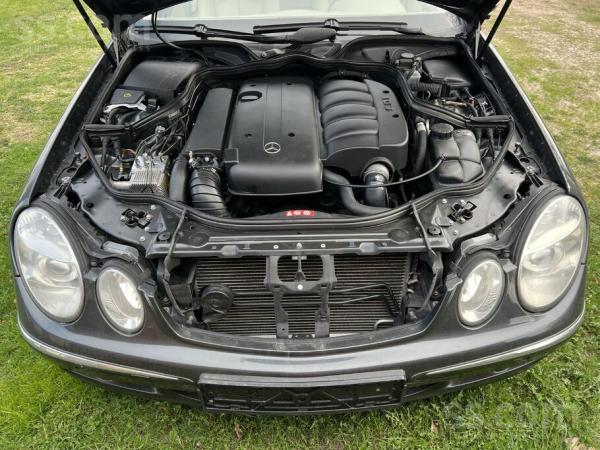 Pelēks Mercedes-Benz e-200 2004 Aizkraukle, ar dzinēja tilpumu 2.20 L un nobraukumu 220 tūkst. km par 6500 €, foto 9 vietnē AUTOMOTO.COM.LV